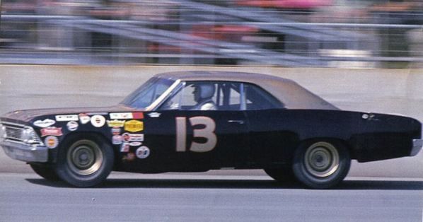 Smokey Yunick – The Wizard of NASCAR. – The Classic Machines